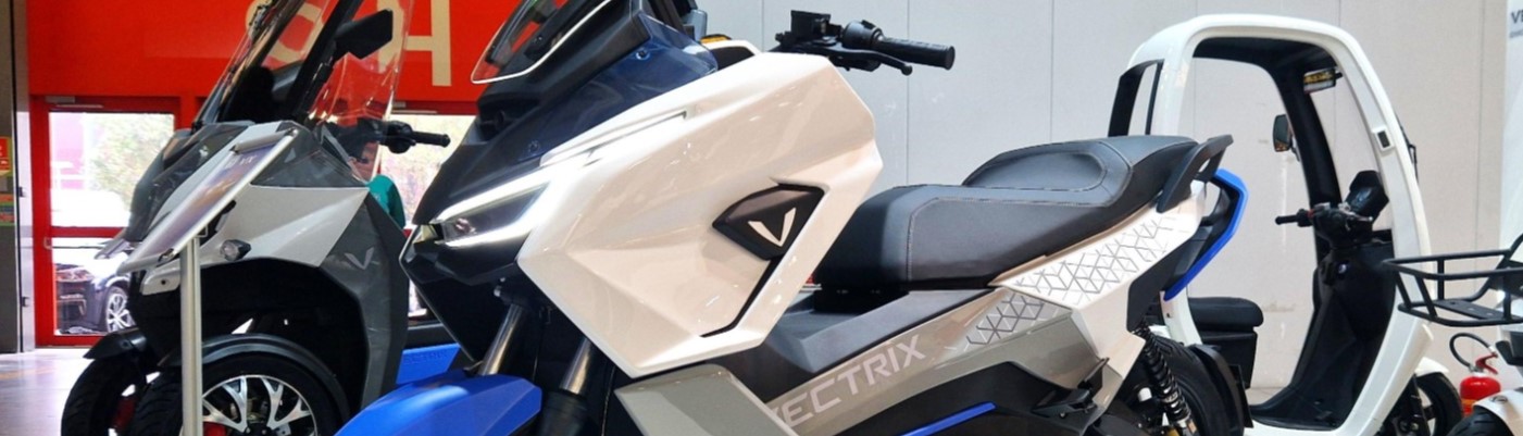 Motocicleta Eletrica Vectrix Weird Wheels: A Vectrix VX 1 Electric